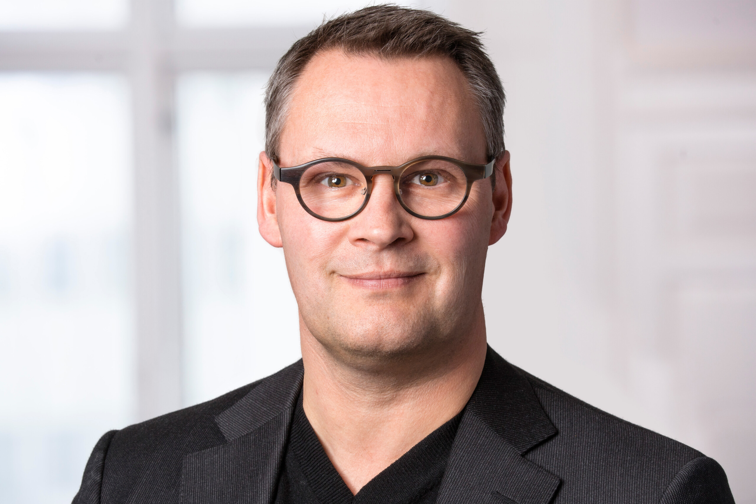 Velkommen til Kenneth Loberg, erfaren international profil ...